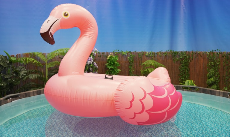 Flamingo Pool Ride on von Intex | 142 x 137 x 97 cm | Poolpanda
